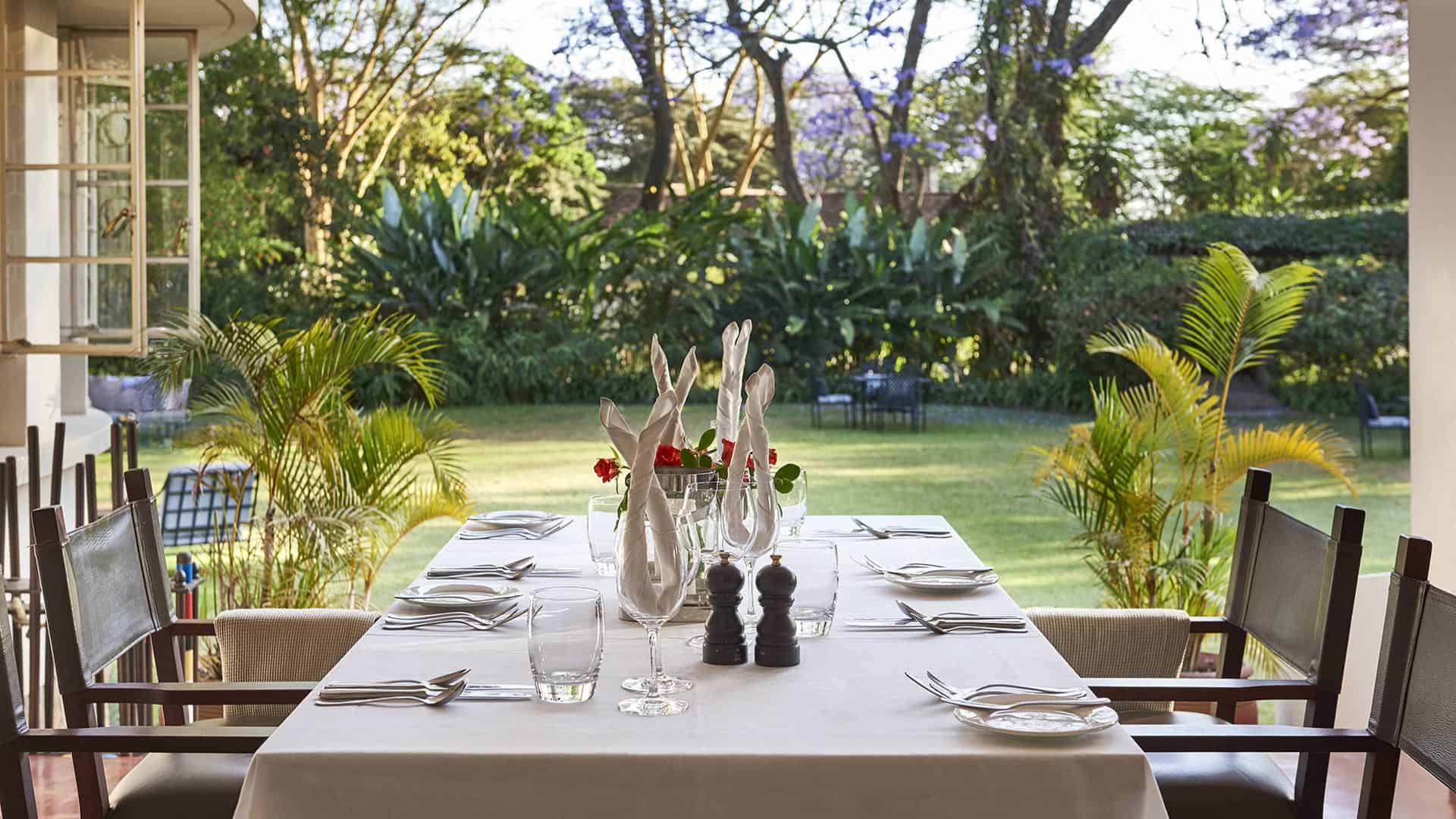 Legendary Lodge - Bookings and trips by Safaris and Expeditions