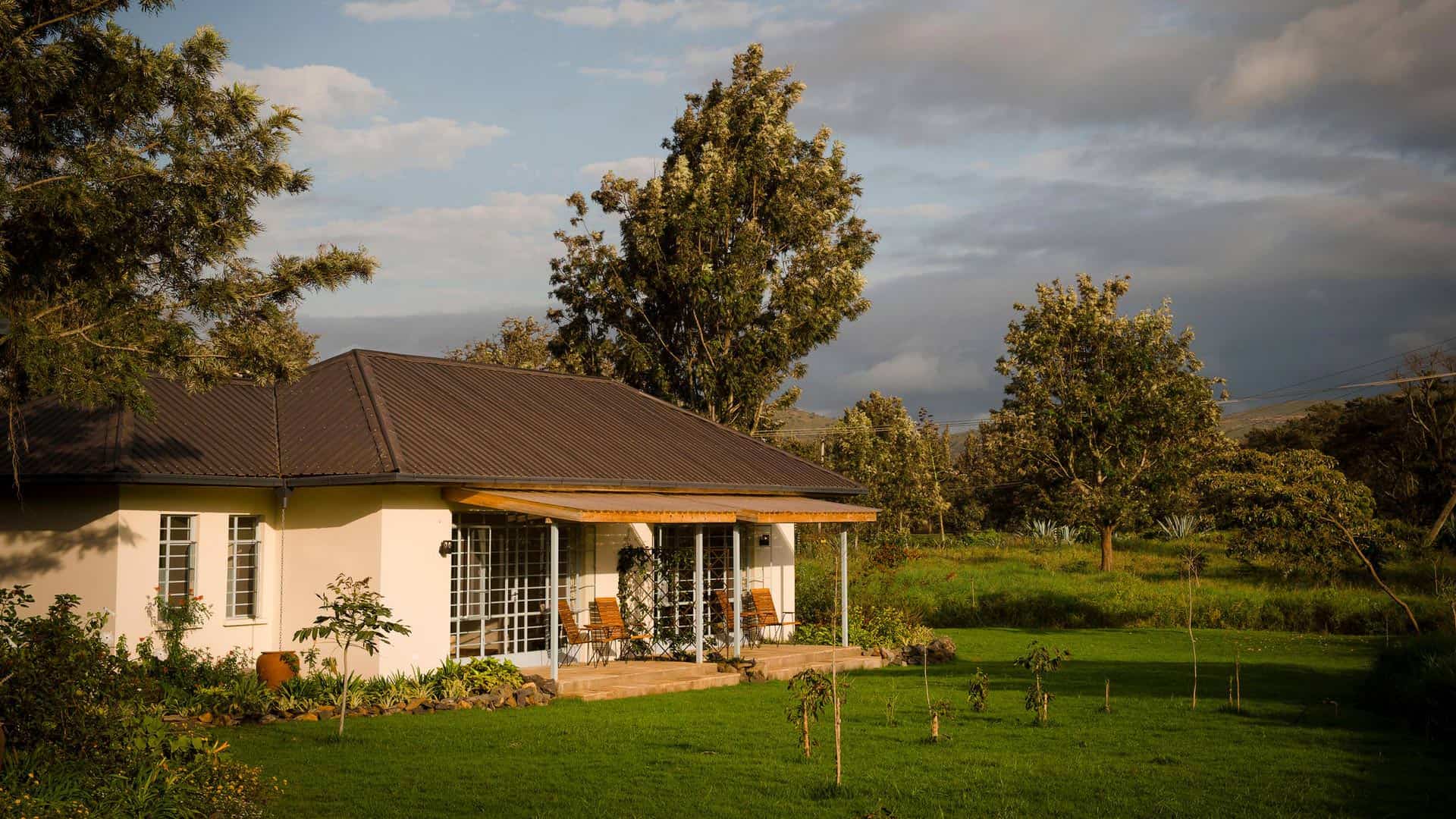Katambuga House - Bookings and trips by Safaris and Expeditions